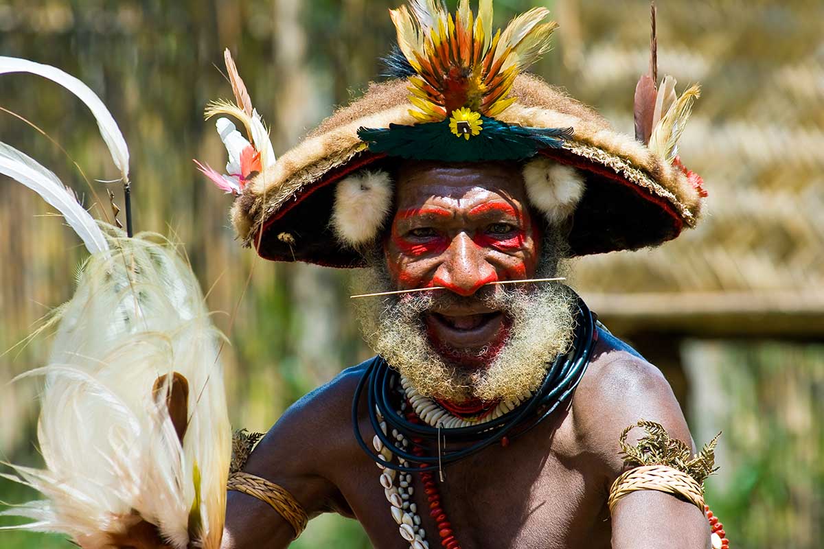Circuit Dans l'intimite des parures Papoues, Papouasie-Nouvelle Guinee ...